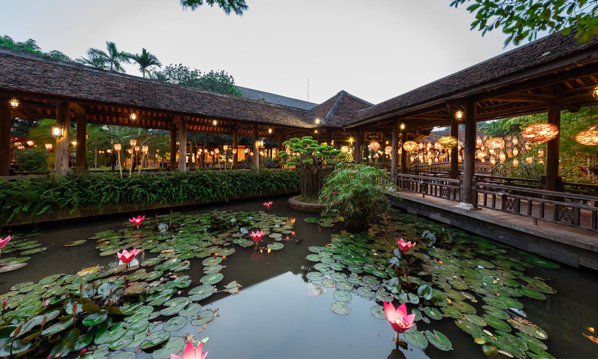 Buffet Sen Tây Hồ Địa Điểm Ẩm Thực Đáng Để Thử